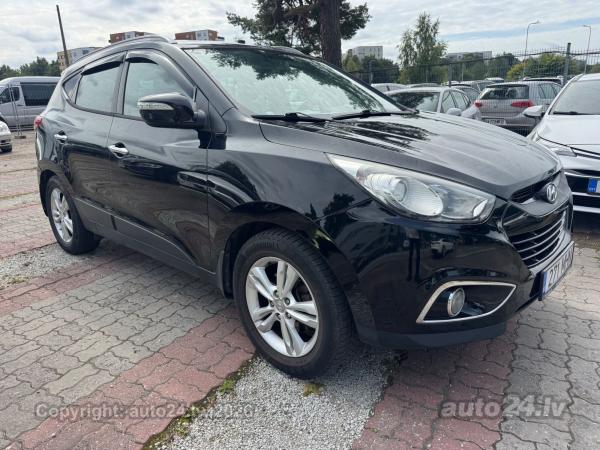 Hyundai ix35 2012 Tallina, ar dzinēja tilpumu 2.00 L un nobraukumu 235 tūkst. km par 5999 €, foto 6 vietnē AUTOMOTO.COM.LV