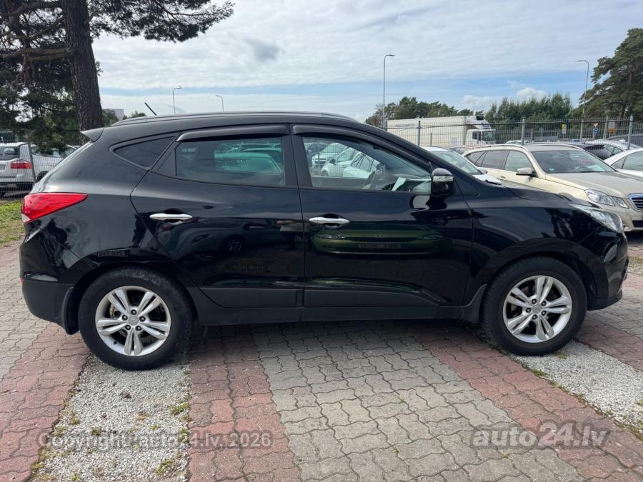 Hyundai ix35 2012 Tallina, ar dzinēja tilpumu 2.00 L un nobraukumu 235 tūkst. km par 5999 €, foto 7 vietnē AUTOMOTO.COM.LV