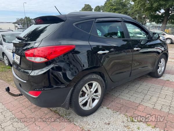 Hyundai ix35 2012 Tallina, ar dzinēja tilpumu 2.00 L un nobraukumu 235 tūkst. km par 5999 €, foto 8 vietnē AUTOMOTO.COM.LV