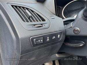 Hyundai ix35 2012 Tallina, ar dzinēja tilpumu 2.00 L un nobraukumu 235 tūkst. km par 5999 €, foto 14 vietnē AUTOMOTO.COM.LV
