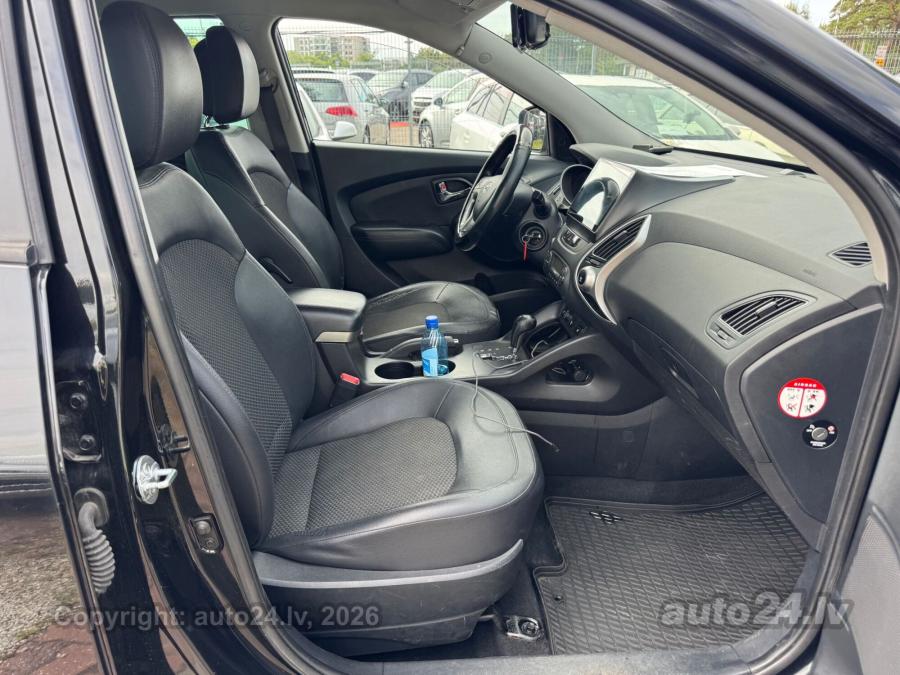 Hyundai ix35 2012 Tallina, ar dzinēja tilpumu 2.00 L un nobraukumu 235 tūkst. km par 5999 €, foto 15 vietnē AUTOMOTO.COM.LV