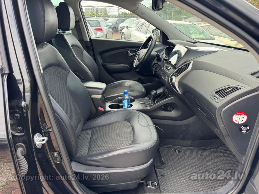 Hyundai ix35 2012 Tallina, ar dzinēja tilpumu 2.00 L un nobraukumu 235 tūkst. km par 5999 €, foto 20 vietnē AUTOMOTO.COM.LV