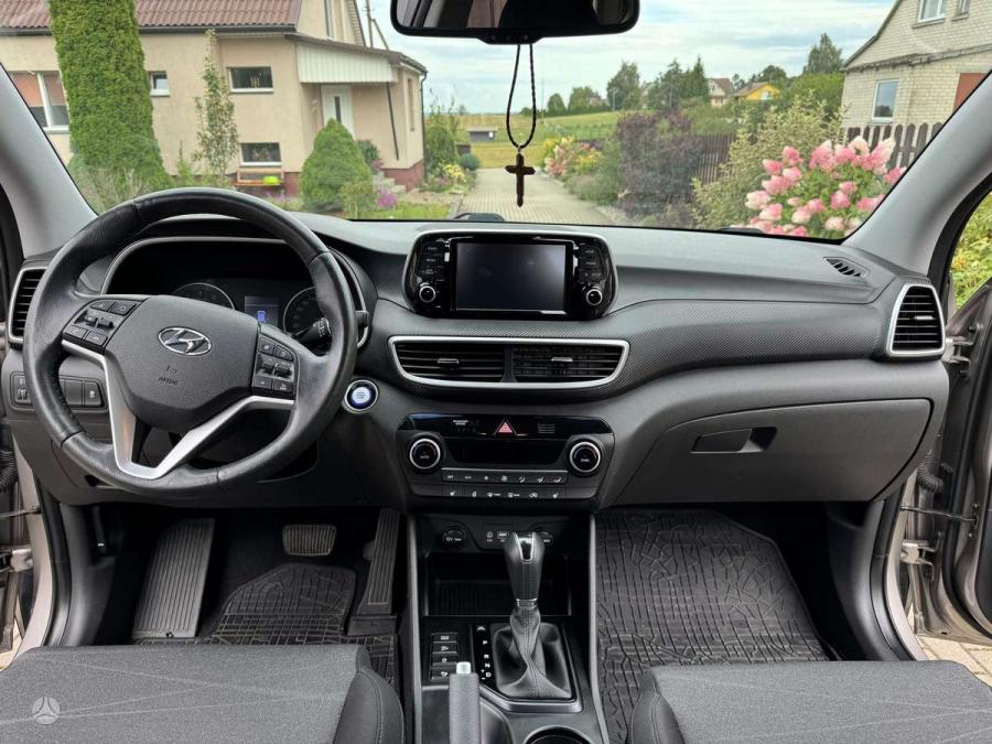 Hyundai ix35 2019 in Vilkaviskis, with an engine capacity of 1.60 L and mileage of 83 thousand km for 19 €, photo 16 on AUTOMOTO.COM.LV