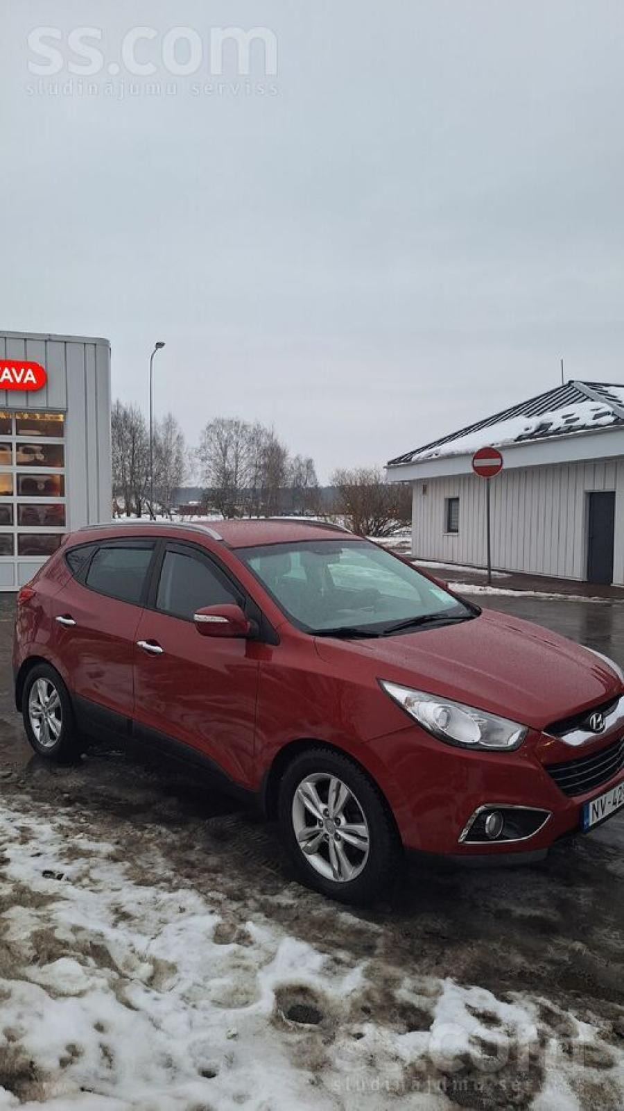 Sarkans Hyundai ix35 2010 Rīga, ar dzinēja tilpumu 2.00 L un nobraukumu 227 tūkst. km par 5800 €, foto 9 vietnē AUTOMOTO.COM.LV