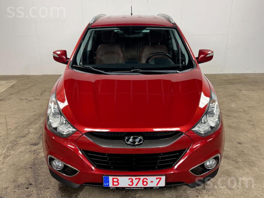Sarkans Hyundai ix35 2010 Jūrmala, ar dzinēja tilpumu 2.00 L un nobraukumu 193 tūkst. km par 7450 €, foto 5 vietnē AUTOMOTO.COM.LV