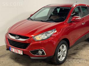 Sarkans Hyundai ix35 2010 Jūrmala, ar dzinēja tilpumu 2.00 L un nobraukumu 193 tūkst. km par 7450 €, foto 7 vietnē AUTOMOTO.COM.LV