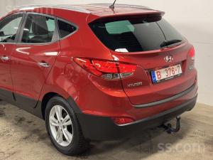 Sarkans Hyundai ix35 2010 Jūrmala, ar dzinēja tilpumu 2.00 L un nobraukumu 193 tūkst. km par 7450 €, foto 8 vietnē AUTOMOTO.COM.LV