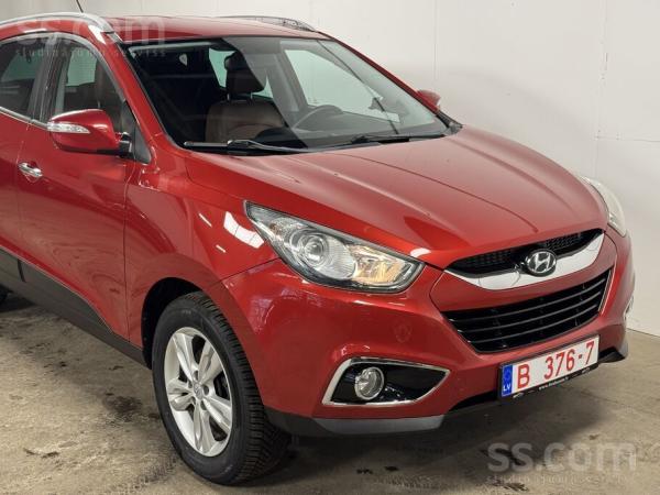 Sarkans Hyundai ix35 2010 Jūrmala, ar dzinēja tilpumu 2.00 L un nobraukumu 193 tūkst. km par 7450 €, foto 10 vietnē AUTOMOTO.COM.LV