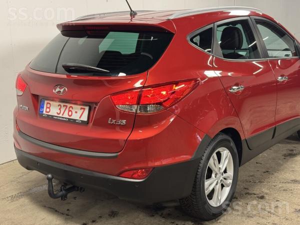 Sarkans Hyundai ix35 2010 Jūrmala, ar dzinēja tilpumu 2.00 L un nobraukumu 193 tūkst. km par 7450 €, foto 11 vietnē AUTOMOTO.COM.LV