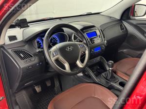 Sarkans Hyundai ix35 2010 Jūrmala, ar dzinēja tilpumu 2.00 L un nobraukumu 193 tūkst. km par 7450 €, foto 15 vietnē AUTOMOTO.COM.LV