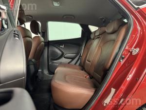 Sarkans Hyundai ix35 2010 Jūrmala, ar dzinēja tilpumu 2.00 L un nobraukumu 193 tūkst. km par 7450 €, foto 21 vietnē AUTOMOTO.COM.LV
