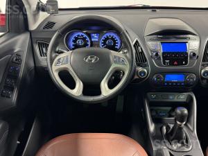 Sarkans Hyundai ix35 2010 Jūrmala, ar dzinēja tilpumu 2.00 L un nobraukumu 193 tūkst. km par 7450 €, foto 24 vietnē AUTOMOTO.COM.LV
