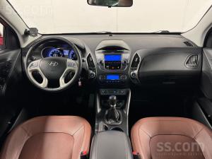 Sarkans Hyundai ix35 2010 Jūrmala, ar dzinēja tilpumu 2.00 L un nobraukumu 193 tūkst. km par 7450 €, foto 25 vietnē AUTOMOTO.COM.LV