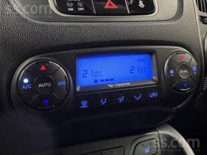 Sarkans Hyundai ix35 2010 Jūrmala, ar dzinēja tilpumu 2.00 L un nobraukumu 193 tūkst. km par 7450 €, foto 27 vietnē AUTOMOTO.COM.LV