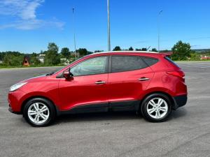 Sarkans Hyundai ix35 2011 Narva, ar dzinēja tilpumu 1.70 L un nobraukumu 207 tūkst. km par 4200 €, foto 14 vietnē AUTOMOTO.COM.LV