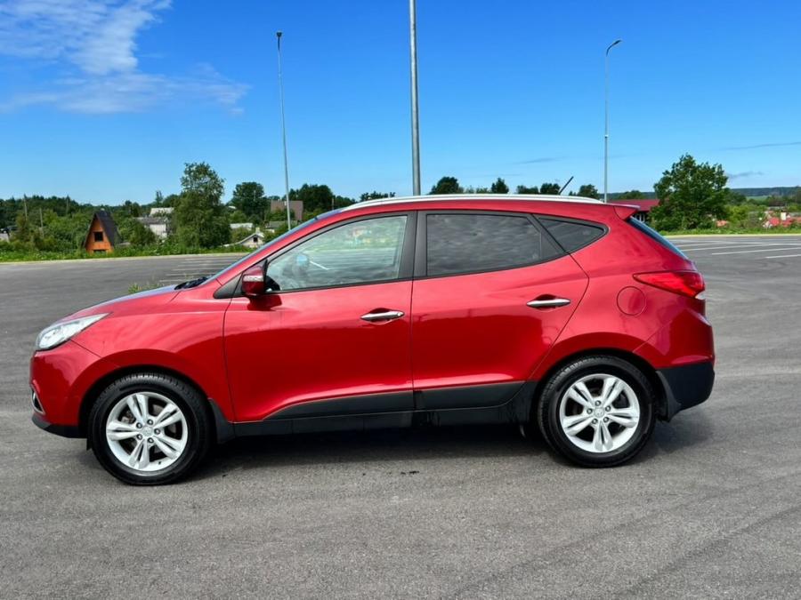 Sarkans Hyundai ix35 2011 Narva, ar dzinēja tilpumu 1.70 L un nobraukumu 207 tūkst. km par 4200 €, foto 14 vietnē AUTOMOTO.COM.LV