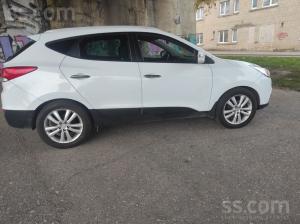 Balts Hyundai ix35 2010 Rēzekne, ar dzinēja tilpumu 2.00 L un nobraukumu 235 tūkst. km par 6050 €, foto 9 vietnē AUTOMOTO.COM.LV