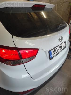 Balts Hyundai ix35 2010 Rēzekne, ar dzinēja tilpumu 2.00 L un nobraukumu 235 tūkst. km par 6050 €, foto 18 vietnē AUTOMOTO.COM.LV