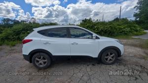 Белый Хендай их35 2010 в Муствеэ, объемом двигателя 2.00 л и пробегом 320 тыс. км за 4999 €, фото 7 на AUTOMOTO.COM.LV
