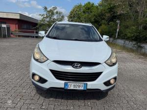 Balts Hyundai ix35 2010 Šauļi, ar dzinēja tilpumu 1.69 L un nobraukumu 150 tūkst. km par 4450 €, foto 3 vietnē AUTOMOTO.COM.LV