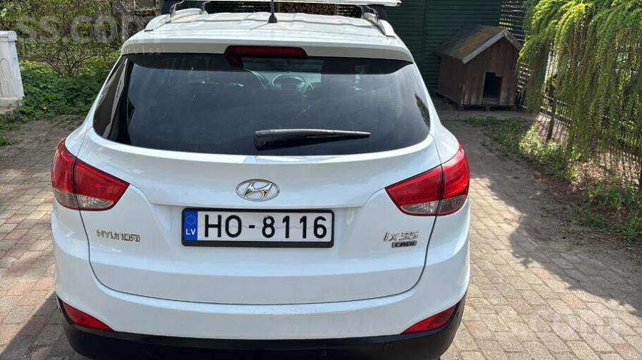 Balts Hyundai ix35 2011 Rīga, ar dzinēja tilpumu 1.70 L un nobraukumu 261 tūkst. km par 4800 €, foto 6 vietnē AUTOMOTO.COM.LV