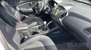Balts Hyundai ix35 2011 Rīga, ar dzinēja tilpumu 1.70 L un nobraukumu 261 tūkst. km par 4800 €, foto 8 vietnē AUTOMOTO.COM.LV