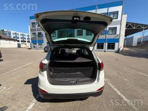Balts Hyundai ix35 2011 Rīga, ar dzinēja tilpumu 2.00 L un nobraukumu 174 tūkst. km par 7900 €, foto 9 vietnē AUTOMOTO.COM.LV