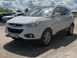 Белый Хендай их35 2011 в Рига, объемом двигателя 2.00 л и пробегом 200 тыс. км за 6150 €, фото 4 на AUTOMOTO.COM.LV