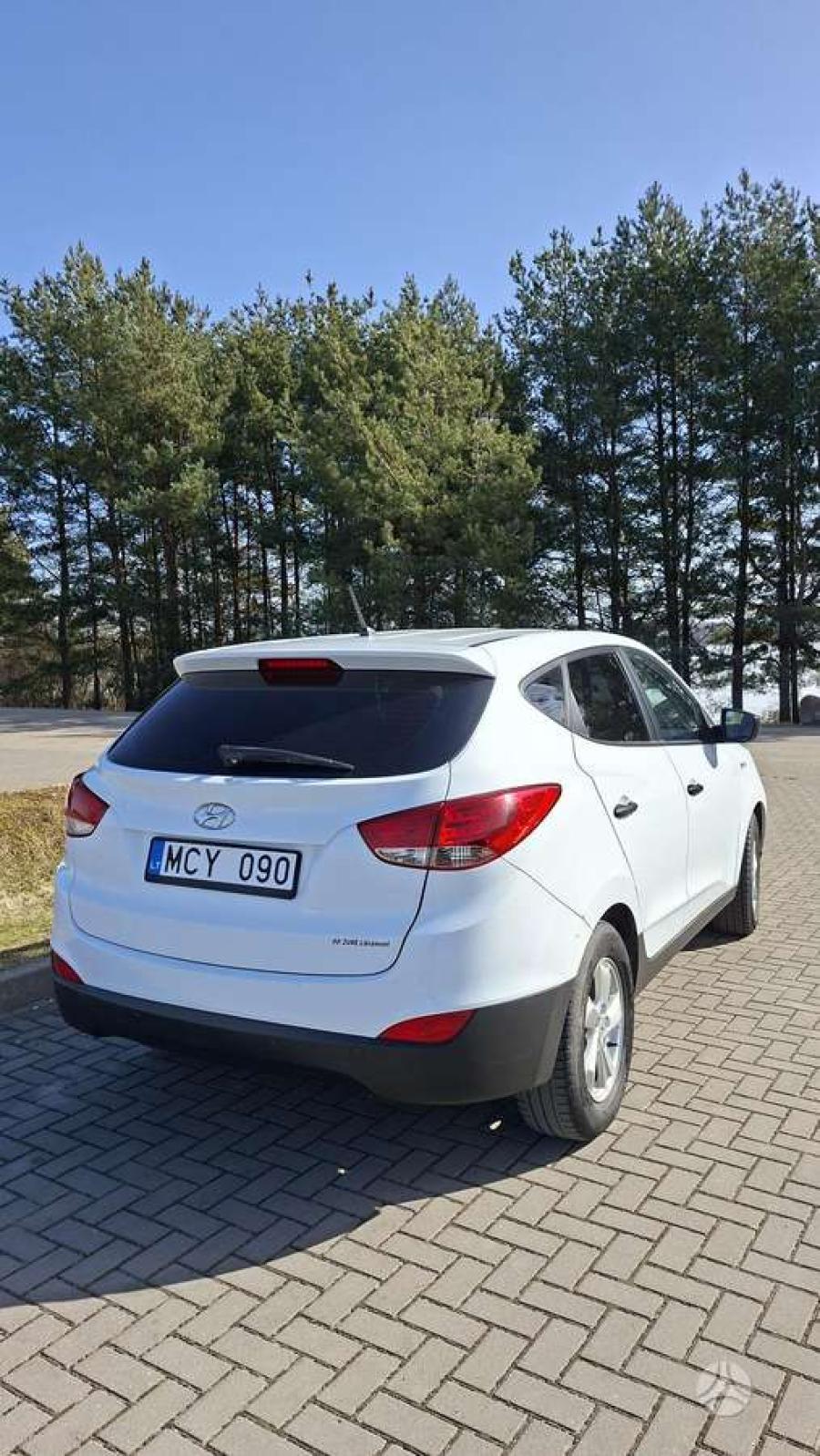 Balts Hyundai ix35 2011 Druskininkai, ar dzinēja tilpumu 1.69 L un nobraukumu 322 tūkst. km par 4800 €, foto 3 vietnē AUTOMOTO.COM.LV