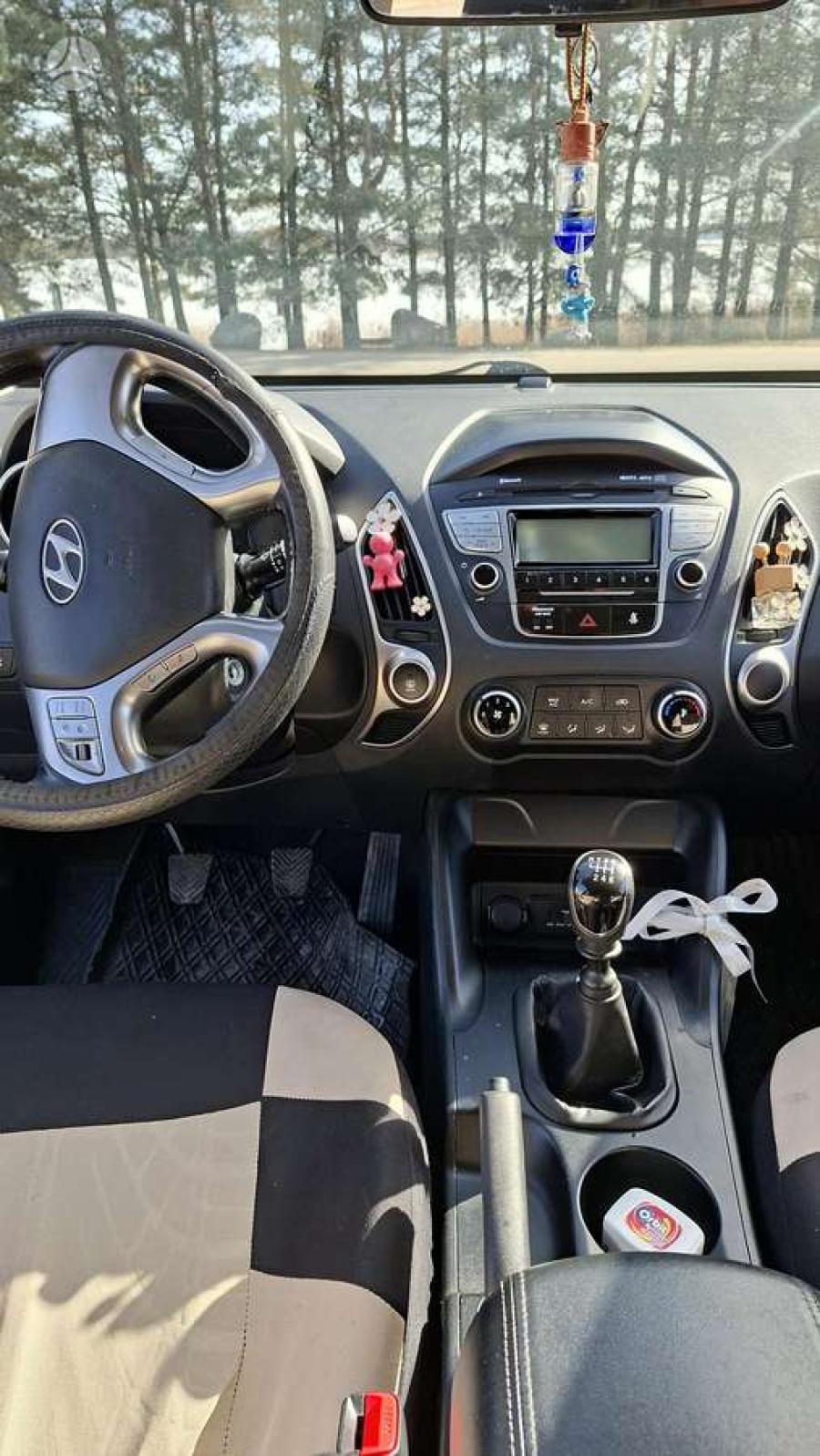 Balts Hyundai ix35 2011 Druskininkai, ar dzinēja tilpumu 1.69 L un nobraukumu 322 tūkst. km par 4800 €, foto 5 vietnē AUTOMOTO.COM.LV