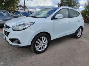 Balts Hyundai ix35 2011 Panevēža, ar dzinēja tilpumu 2.00 L un nobraukumu 288 tūkst. km par 5400 €, foto  vietnē AUTOMOTO.COM.LV