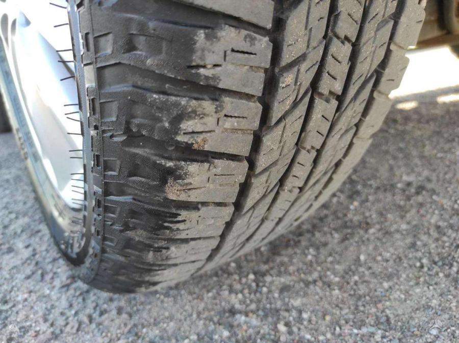 Balts Hyundai ix35 2011 Panevēža, ar dzinēja tilpumu 2.00 L un nobraukumu 288 tūkst. km par 5400 €, foto 32 vietnē AUTOMOTO.COM.LV