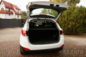 Balts Hyundai ix35 2011 Rīga, ar dzinēja tilpumu 1.70 L un nobraukumu 243 tūkst. km par 5700 €, foto 6 vietnē AUTOMOTO.COM.LV