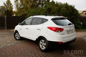 Balts Hyundai ix35 2011 Rīga, ar dzinēja tilpumu 1.70 L un nobraukumu 243 tūkst. km par 5700 €, foto 7 vietnē AUTOMOTO.COM.LV