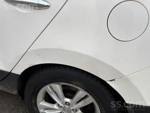 Balts Hyundai ix35 2012 Rīga, ar dzinēja tilpumu 2.00 L un nobraukumu 230 tūkst. km par 4800 €, foto 14 vietnē AUTOMOTO.COM.LV