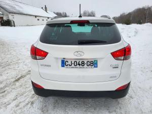 Balts Hyundai ix35 2012 Tauragė, ar dzinēja tilpumu 2.00 L un nobraukumu 235 tūkst. km par 5500 €, foto 4 vietnē AUTOMOTO.COM.LV