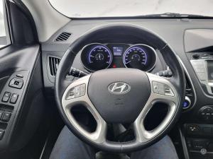 Balts Hyundai ix35 2012 Tauragė, ar dzinēja tilpumu 2.00 L un nobraukumu 235 tūkst. km par 5500 €, foto 22 vietnē AUTOMOTO.COM.LV