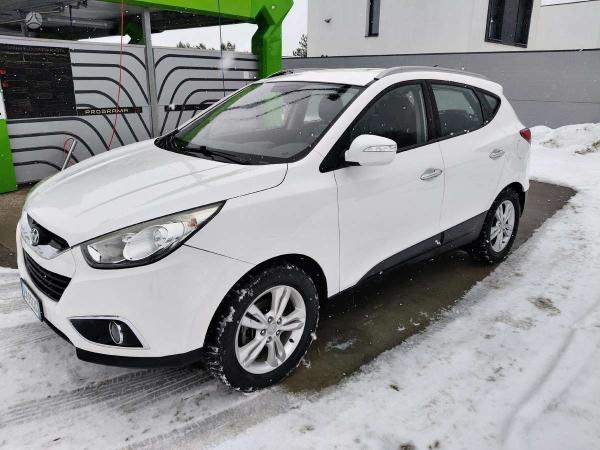 Balts Hyundai ix35 2012 Ukmergė, ar dzinēja tilpumu 1.69 L un nobraukumu 153 tūkst. km par 4900 €, foto 2 vietnē AUTOMOTO.COM.LV
