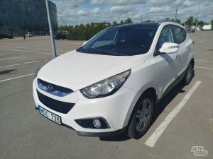 Balts Hyundai ix35 2012 Šauļi, ar dzinēja tilpumu 2.00 L un nobraukumu 230 tūkst. km par 6300 €, foto  vietnē AUTOMOTO.COM.LV