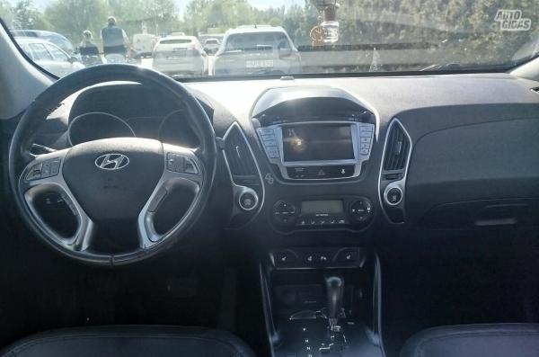 Balts Hyundai ix35 2012 Šauļi, ar dzinēja tilpumu 2.00 L un nobraukumu 230 tūkst. km par 6300 €, foto 5 vietnē AUTOMOTO.COM.LV