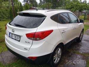 Balts Hyundai ix35 2012 Ventspils, ar dzinēja tilpumu 2.00 L un nobraukumu 164 tūkst. km par 5000 €, foto 7 vietnē AUTOMOTO.COM.LV