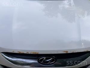 Balts Hyundai ix35 2012 Rīga, ar dzinēja tilpumu 2.00 L un nobraukumu 241 tūkst. km par 3400 €, foto 7 vietnē AUTOMOTO.COM.LV