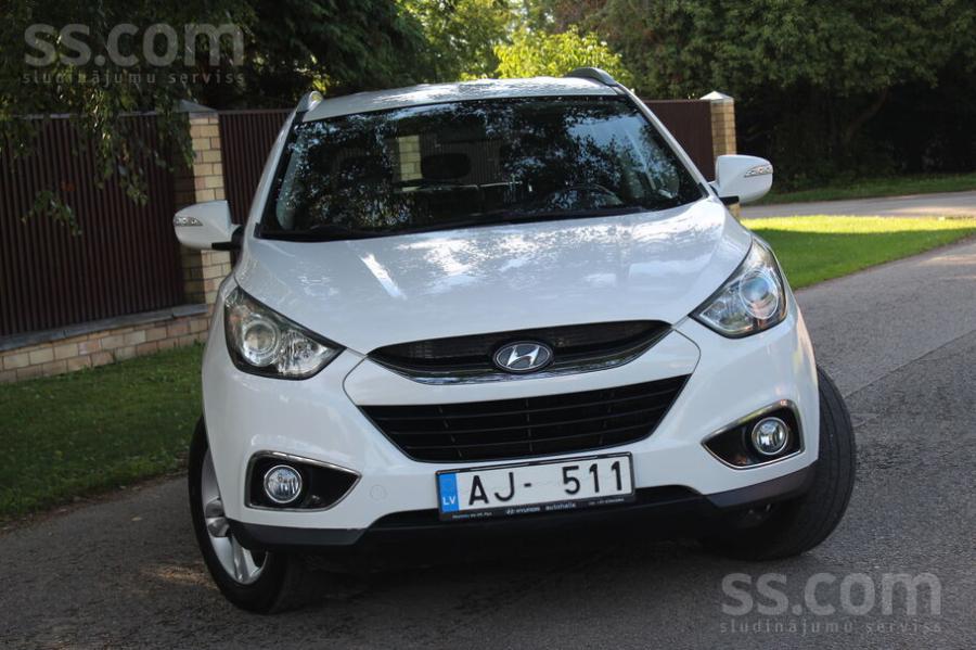 Balts Hyundai ix35 2012 Rīga, ar dzinēja tilpumu 2.00 L un nobraukumu 240 tūkst. km par 5700 €, foto 12 vietnē AUTOMOTO.COM.LV