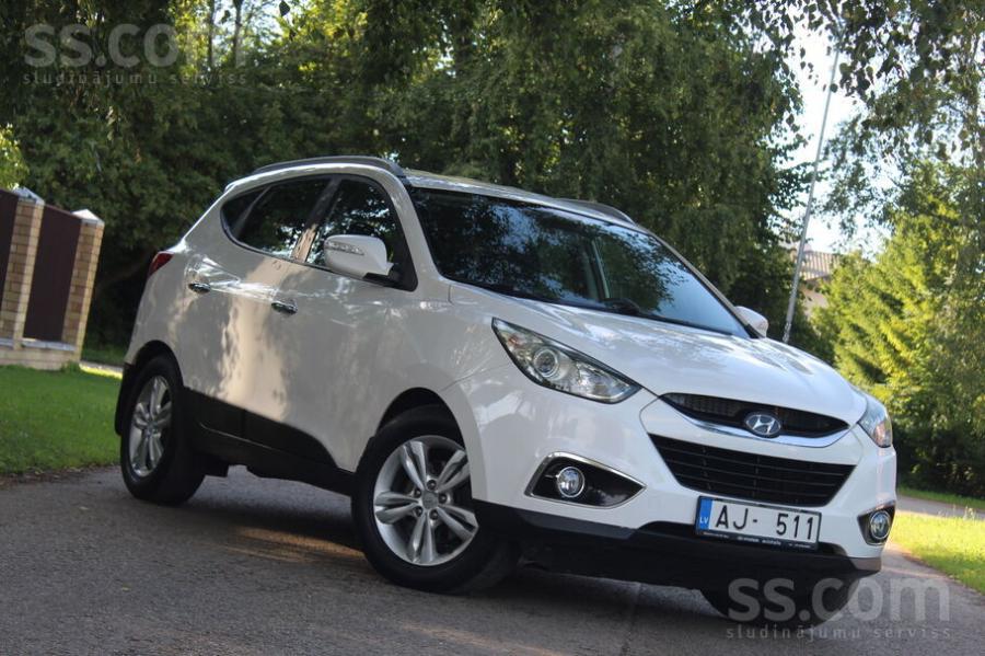 Balts Hyundai ix35 2012 Rīga, ar dzinēja tilpumu 2.00 L un nobraukumu 240 tūkst. km par 5700 €, foto 11 vietnē AUTOMOTO.COM.LV