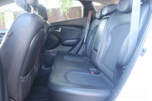 Balts Hyundai ix35 2012 Rīga, ar dzinēja tilpumu 2.00 L un nobraukumu 240 tūkst. km par 5700 €, foto 28 vietnē AUTOMOTO.COM.LV