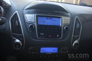 Balts Hyundai ix35 2012 Rīga, ar dzinēja tilpumu 2.00 L un nobraukumu 240 tūkst. km par 5700 €, foto 52 vietnē AUTOMOTO.COM.LV