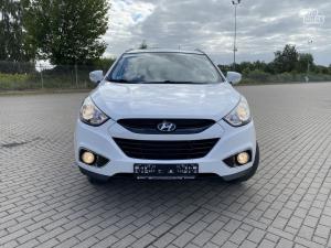 Balts Hyundai ix35 2012 Marijampole, ar dzinēja tilpumu 2.00 L un nobraukumu 210 tūkst. km par 6300 €, foto 3 vietnē AUTOMOTO.COM.LV