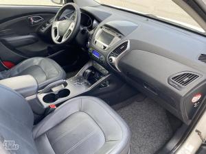Balts Hyundai ix35 2012 Marijampole, ar dzinēja tilpumu 2.00 L un nobraukumu 210 tūkst. km par 6300 €, foto 11 vietnē AUTOMOTO.COM.LV