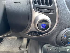 Balts Hyundai ix35 2012 Marijampole, ar dzinēja tilpumu 2.00 L un nobraukumu 210 tūkst. km par 6300 €, foto 20 vietnē AUTOMOTO.COM.LV
