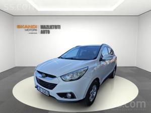 Balts Hyundai ix35 2013 Liepāja, ar dzinēja tilpumu 2.00 L un nobraukumu 156 tūkst. km par 6990 €, foto  vietnē AUTOMOTO.COM.LV